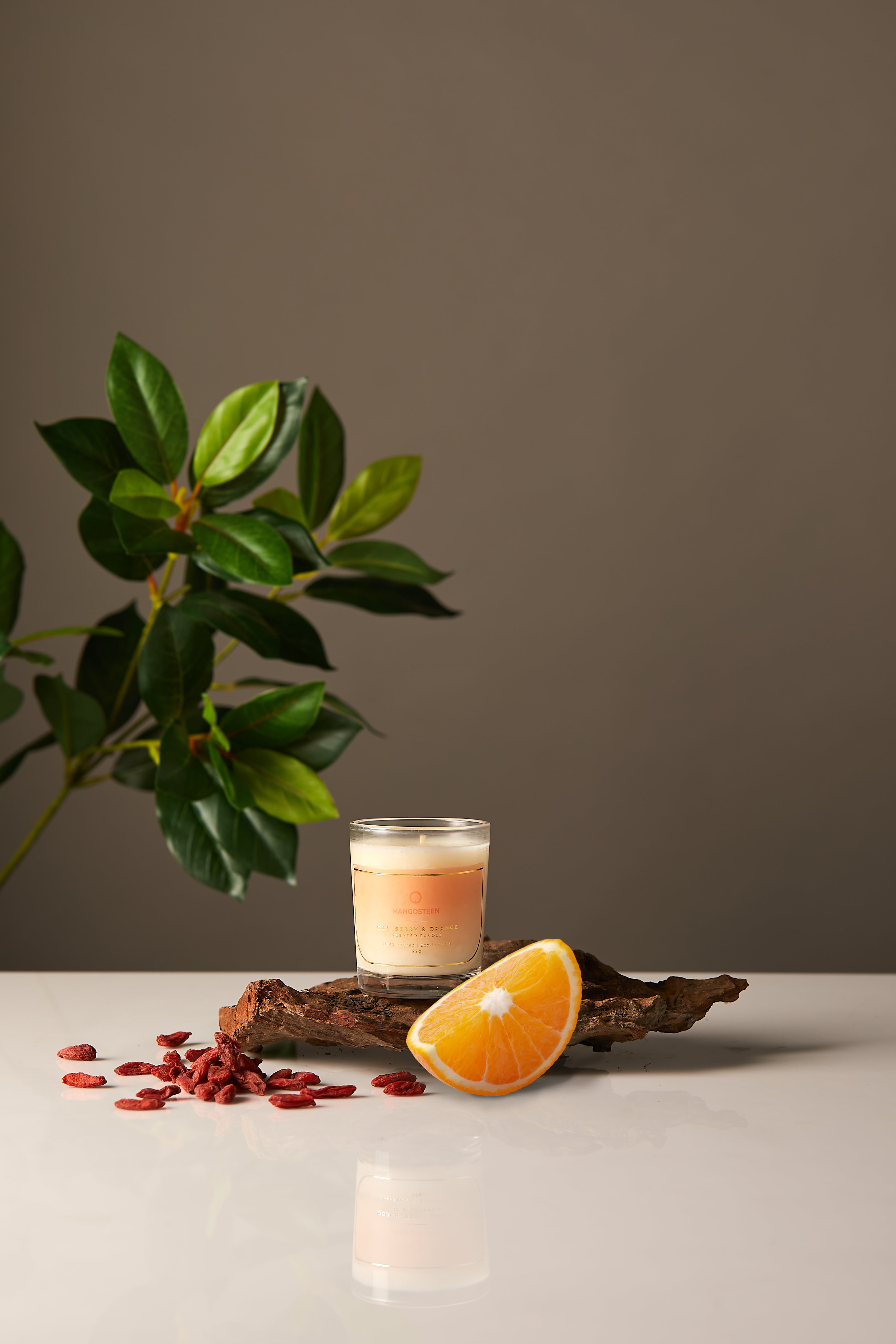 Goji Berry & Orange Candle 65g – Fruity & Calm | Social Impact – Mangosteen